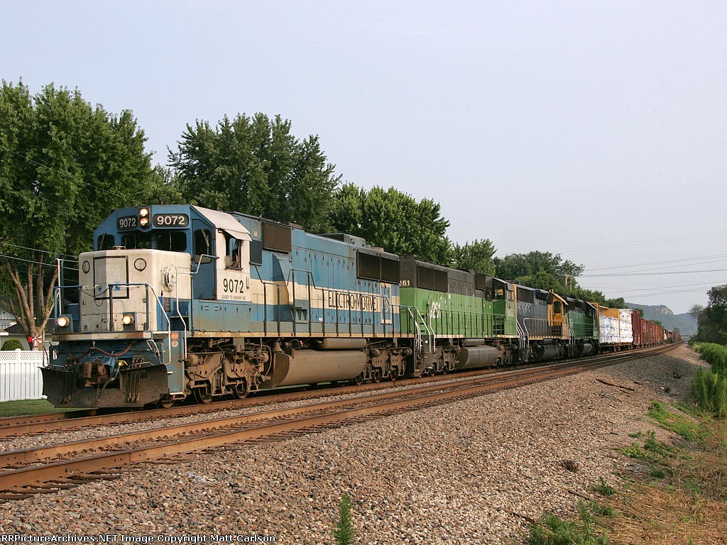 EMD 9072